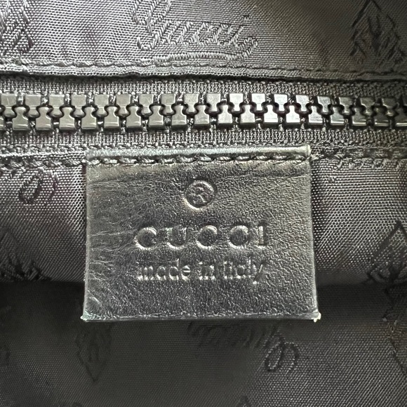 Gucci | Bags | Gucci Crest Logo Crossbody Shoulder Bag | Poshmark